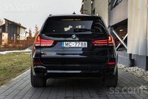 Blue BMW X5 2018 in Riga, with an engine capacity of 2.00 L and mileage of 147 thousand km for 24800 €, photo 5 on AUTOMOTO.COM.LV