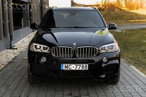 Blue BMW X5 2018 in Riga, with an engine capacity of 2.00 L and mileage of 147 thousand km for 24800 €, photo 7 on AUTOMOTO.COM.LV