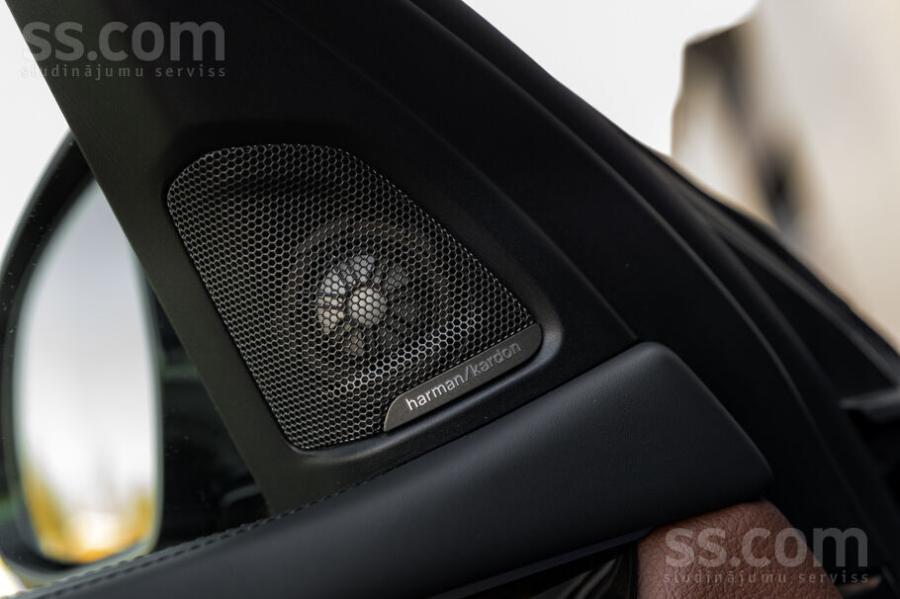 Blue BMW X5 2018 in Riga, with an engine capacity of 2.00 L and mileage of 147 thousand km for 24800 €, photo 19 on AUTOMOTO.COM.LV