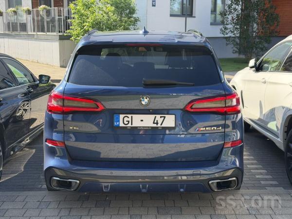 Blue BMW X5 2018 in Riga, with an engine capacity of 3.00 L and mileage of 99 thousand km for 45999 €, photo 5 on AUTOMOTO.COM.LV