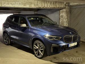 Blue BMW X5 2018 in Riga, with an engine capacity of 3.00 L and mileage of 98 thousand km for 40400 €, photo 4 on AUTOMOTO.COM.LV