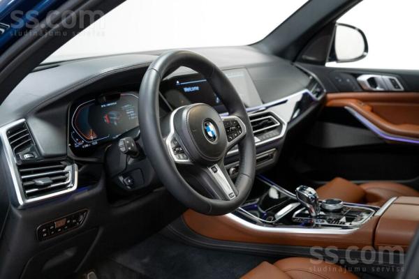 Blue BMW X5 2018 in Riga, with an engine capacity of 3.00 L and mileage of 102 thousand km for 44500 €, photo 10 on AUTOMOTO.COM.LV