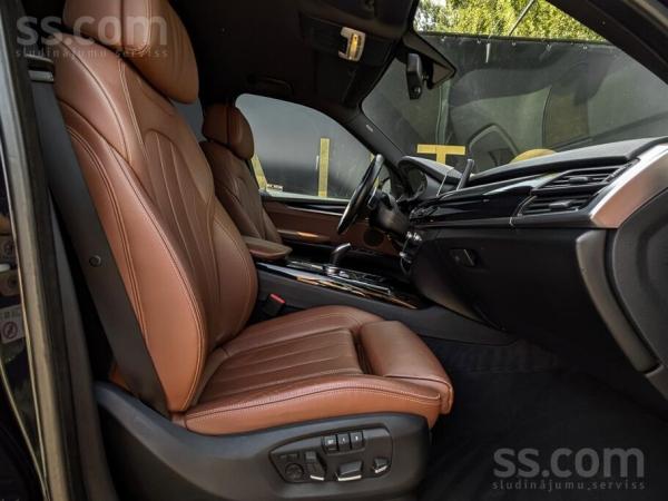 Blue BMW X5 2018 in Tukums, with an engine capacity of 2.00 L and mileage of 172 thousand km for 22990 €, photo 7 on AUTOMOTO.COM.LV