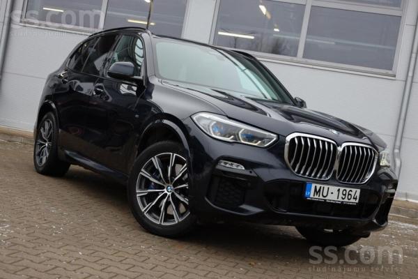 Blue BMW X5 2019 in Riga, with an engine capacity of 3.00 L and mileage of 0 thousand km for 39995 €, photo 6 on AUTOMOTO.COM.LV