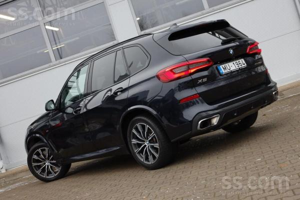 Blue BMW X5 2019 in Riga, with an engine capacity of 3.00 L and mileage of 0 thousand km for 39995 €, photo 8 on AUTOMOTO.COM.LV