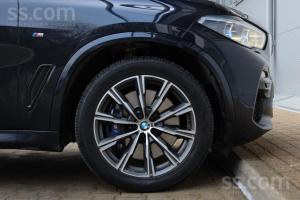 Blue BMW X5 2019 in Riga, with an engine capacity of 3.00 L and mileage of 0 thousand km for 39995 €, photo 13 on AUTOMOTO.COM.LV