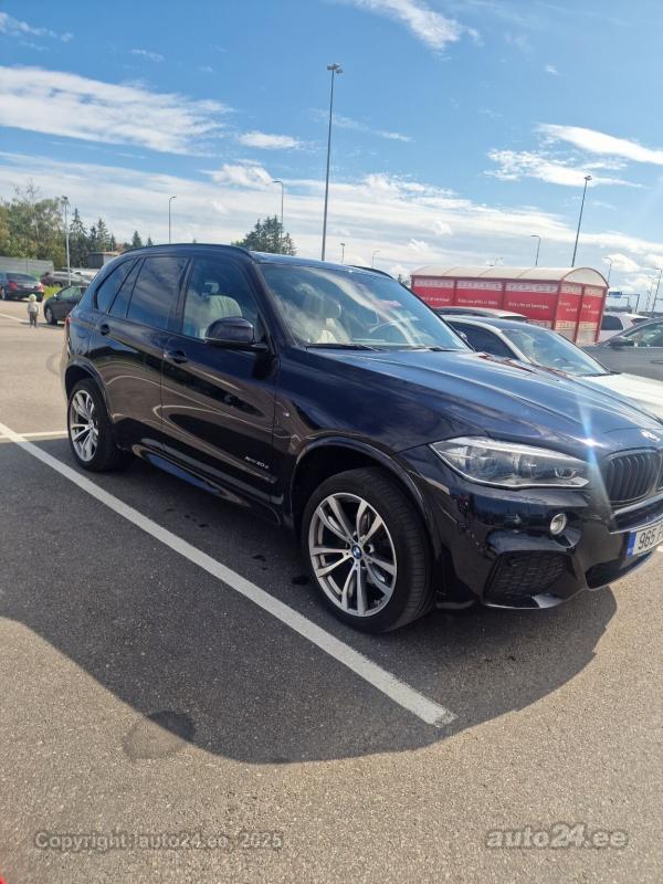 Zils BMW X5 2019 Tallina, ar dzinēja tilpumu 3.00 L un nobraukumu 134 tūkst. km par 37500 €, foto 1 vietnē AUTOMOTO.COM.LV