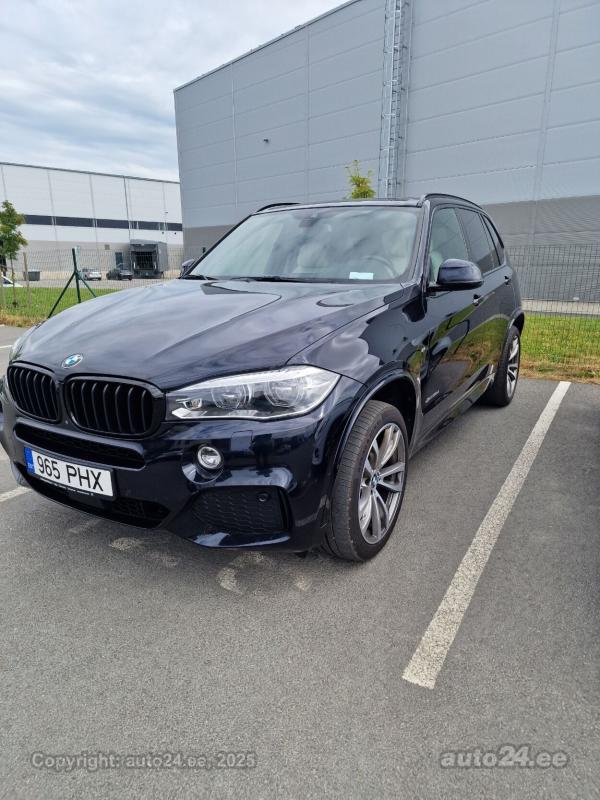 Zils BMW X5 2019 Tallina, ar dzinēja tilpumu 3.00 L un nobraukumu 134 tūkst. km par 37500 €, foto 4 vietnē AUTOMOTO.COM.LV