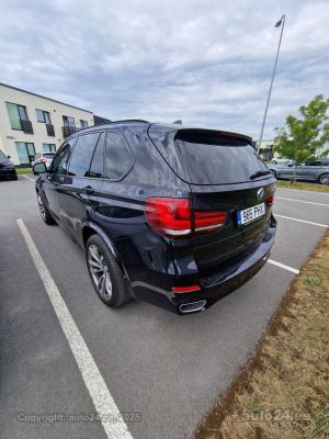 Blue BMW X5 2019 in Tallinn, with an engine capacity of 3.00 L and mileage of 134 thousand km for 37500 €, photo 5 on AUTOMOTO.COM.LV