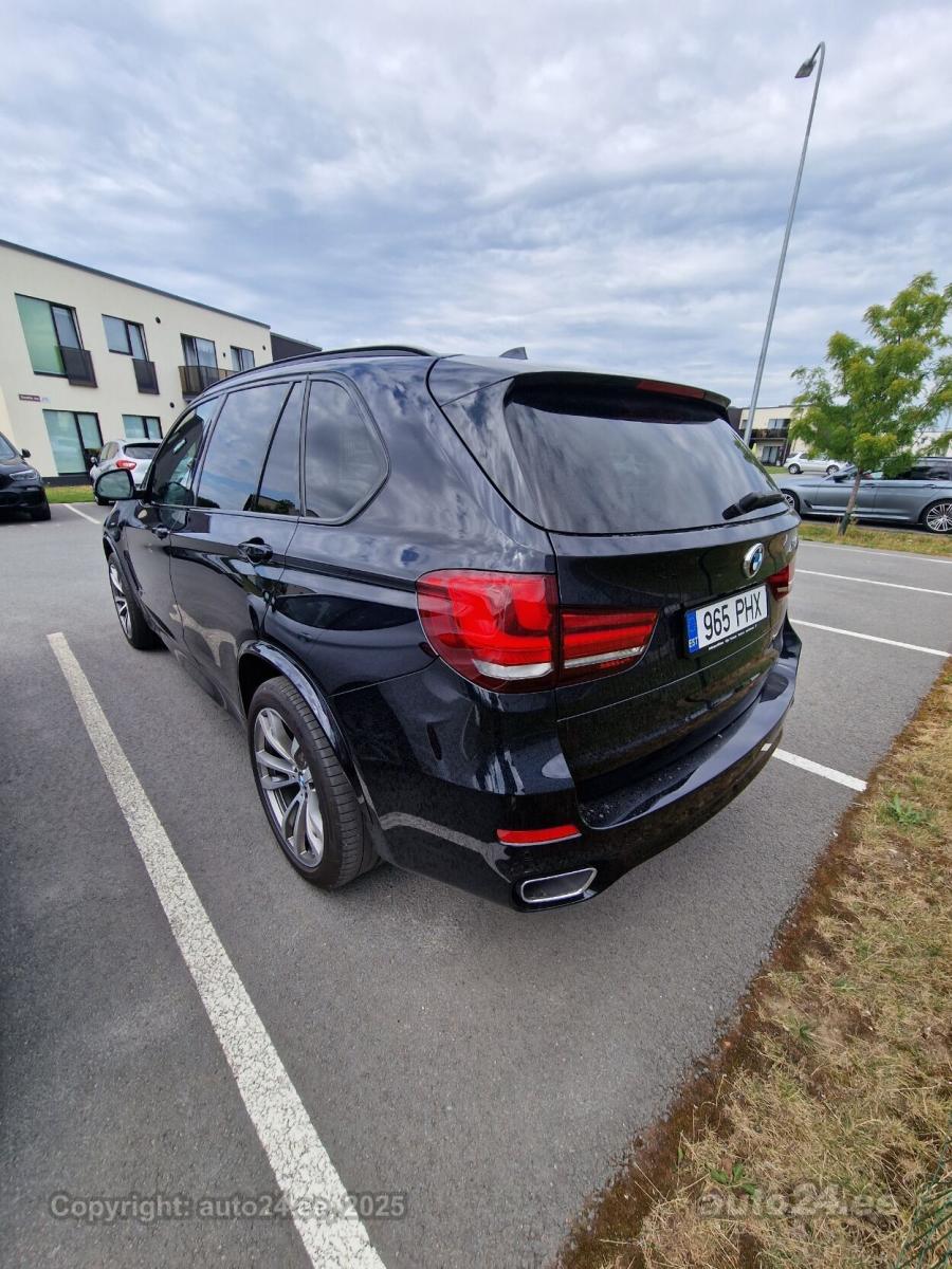 Blue BMW X5 2019 in Tallinn, with an engine capacity of 3.00 L and mileage of 134 thousand km for 37500 €, photo 5 on AUTOMOTO.COM.LV