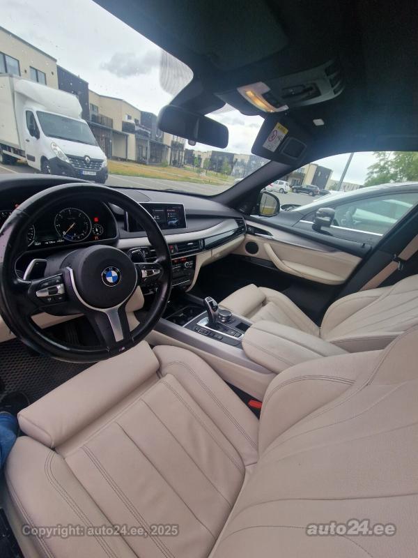 Zils BMW X5 2019 Tallina, ar dzinēja tilpumu 3.00 L un nobraukumu 134 tūkst. km par 37500 €, foto 7 vietnē AUTOMOTO.COM.LV