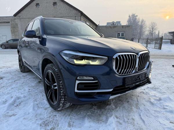 Zils BMW X5 2019 Šauļi, ar dzinēja tilpumu 2.00 L un nobraukumu 191 tūkst. km par 38800 €, foto 3 vietnē AUTOMOTO.COM.LV