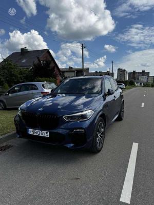 Blue BMW X5 2019 in Kaunas, with an engine capacity of 3.00 L and mileage of 179 thousand km for 42800 €, photo 4 on AUTOMOTO.COM.LV