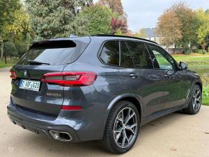 Blue BMW X5 2019 in Utena, with an engine capacity of 2.99 L and mileage of 340 thousand km for 23500 €, photo 7 on AUTOMOTO.COM.LV