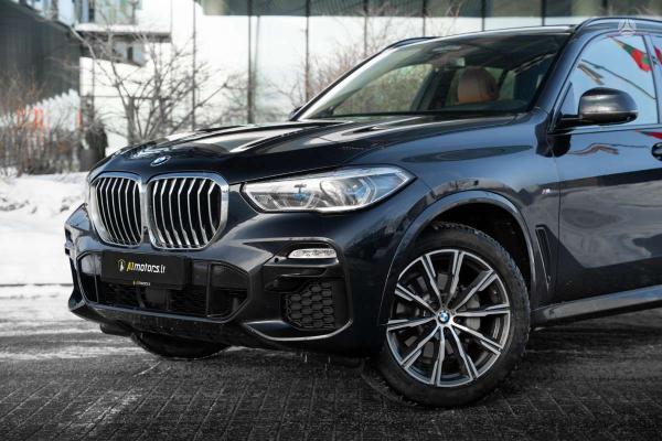 Zils BMW X5 2019 Viļņa, ar dzinēja tilpumu 3.00 L un nobraukumu 96 tūkst. km par 40950 €, foto 1 vietnē AUTOMOTO.COM.LV