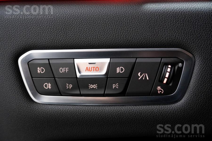 Zils BMW X5 2019 Rīga, ar dzinēja tilpumu 3.00 L un nobraukumu 125 tūkst. km par 46700 €, foto 25 vietnē AUTOMOTO.COM.LV