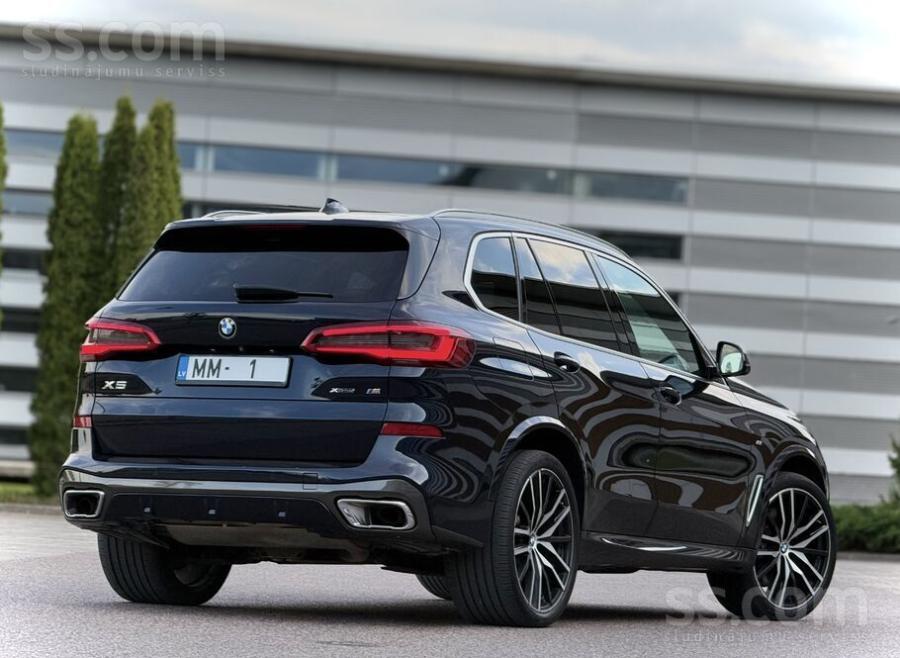 Zils BMW X5 2019 Rīga, ar dzinēja tilpumu 3.00 L un nobraukumu 200 tūkst. km par 34200 €, foto 5 vietnē AUTOMOTO.COM.LV
