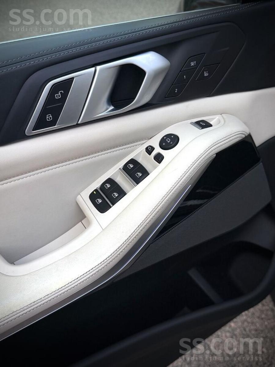 Zils BMW X5 2019 Rīga, ar dzinēja tilpumu 3.00 L un nobraukumu 200 tūkst. km par 34200 €, foto 23 vietnē AUTOMOTO.COM.LV