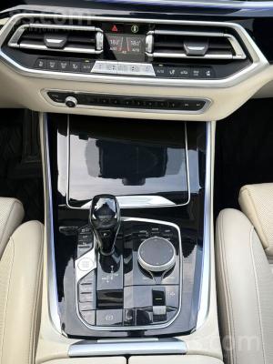 Zils BMW X5 2019 Rīga, ar dzinēja tilpumu 3.00 L un nobraukumu 200 tūkst. km par 34200 €, foto 26 vietnē AUTOMOTO.COM.LV