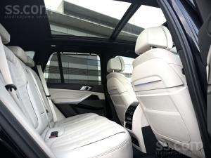 Zils BMW X5 2019 Rīga, ar dzinēja tilpumu 3.00 L un nobraukumu 200 tūkst. km par 34200 €, foto 31 vietnē AUTOMOTO.COM.LV