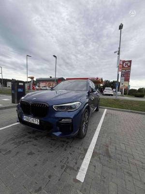 Zils BMW X5 2019 Kauņa, ar dzinēja tilpumu 3.00 L un nobraukumu 184 tūkst. km par 37400 €, foto  vietnē AUTOMOTO.COM.LV