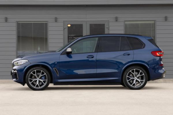 Zils BMW X5 2019 Rīga, ar dzinēja tilpumu 3.00 L un nobraukumu 180 tūkst. km par 44200 €, foto 6 vietnē AUTOMOTO.COM.LV