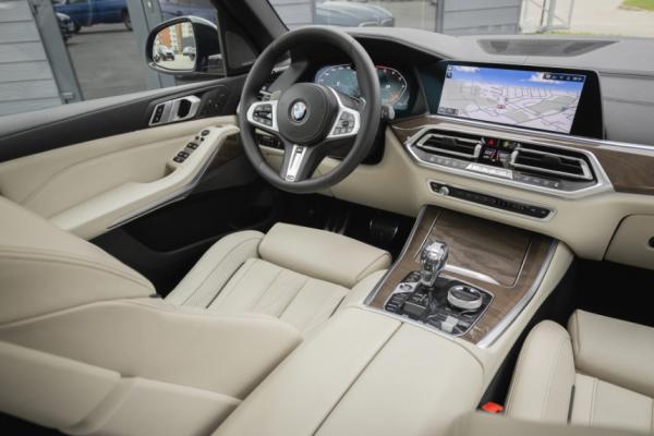 Zils BMW X5 2019 Rīga, ar dzinēja tilpumu 3.00 L un nobraukumu 180 tūkst. km par 44200 €, foto 8 vietnē AUTOMOTO.COM.LV