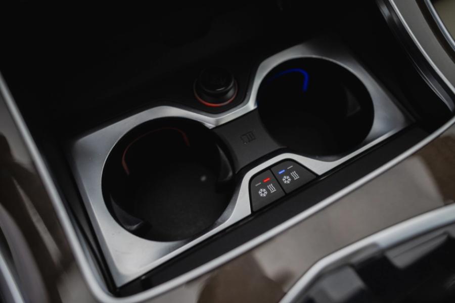 Zils BMW X5 2019 Rīga, ar dzinēja tilpumu 3.00 L un nobraukumu 180 tūkst. km par 44200 €, foto 14 vietnē AUTOMOTO.COM.LV