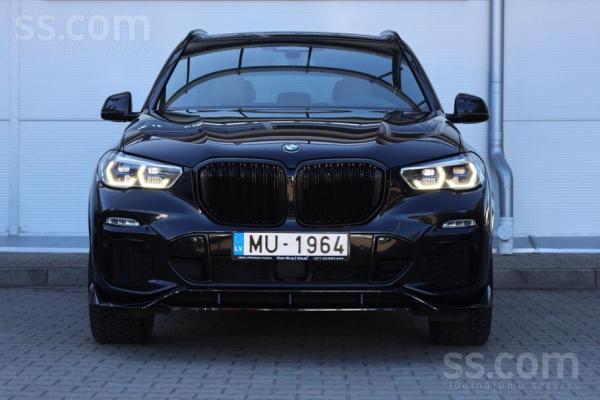 Blue BMW X5 2019 in Riga, with an engine capacity of 3.00 L and mileage of 0 thousand km for 37995 €, photo 2 on AUTOMOTO.COM.LV