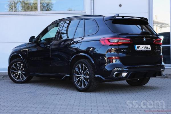 Blue BMW X5 2019 in Riga, with an engine capacity of 3.00 L and mileage of 0 thousand km for 37995 €, photo 5 on AUTOMOTO.COM.LV