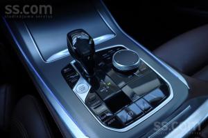 Blue BMW X5 2019 in Riga, with an engine capacity of 3.00 L and mileage of 0 thousand km for 37995 €, photo 21 on AUTOMOTO.COM.LV