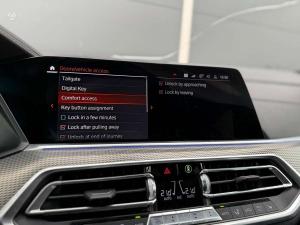 Zils BMW X5 2019 Tallina, ar dzinēja tilpumu 2.99 L un nobraukumu 165 tūkst. km par 44990 €, foto 28 vietnē AUTOMOTO.COM.LV