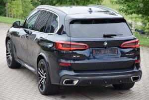 Blue BMW X5 2019 in Vilnius, with an engine capacity of 2.99 L and mileage of 235 thousand km for 34950 €, photo 5 on AUTOMOTO.COM.LV