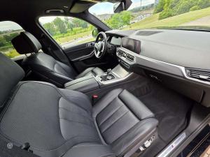 Blue BMW X5 2019 in Vilnius, with an engine capacity of 2.99 L and mileage of 235 thousand km for 34950 €, photo 23 on AUTOMOTO.COM.LV