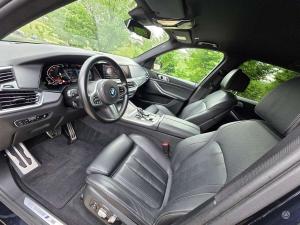 Blue BMW X5 2019 in Vilnius, with an engine capacity of 2.99 L and mileage of 235 thousand km for 34950 €, photo 28 on AUTOMOTO.COM.LV