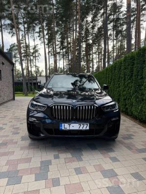 Zils BMW X5 2019 Rīga, ar dzinēja tilpumu 3.00 L un nobraukumu 127 tūkst. km par 48900 €, foto  vietnē AUTOMOTO.COM.LV
