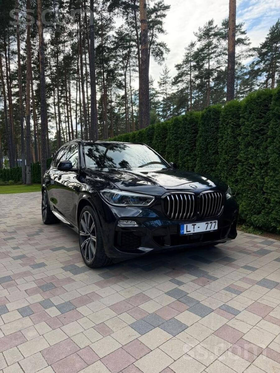 Blue BMW X5 2019 in Riga, with an engine capacity of 3.00 L and mileage of 127 thousand km for 48900 €, photo 3 on AUTOMOTO.COM.LV