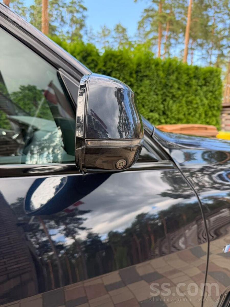 Blue BMW X5 2019 in Riga, with an engine capacity of 3.00 L and mileage of 127 thousand km for 48900 €, photo 8 on AUTOMOTO.COM.LV