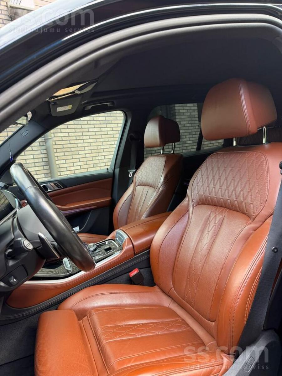 Blue BMW X5 2019 in Riga, with an engine capacity of 3.00 L and mileage of 127 thousand km for 48900 €, photo 14 on AUTOMOTO.COM.LV
