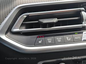 Zils BMW X5 2019 Tallina, ar dzinēja tilpumu 3.00 L un nobraukumu 165 tūkst. km par 44890 €, foto 23 vietnē AUTOMOTO.COM.LV