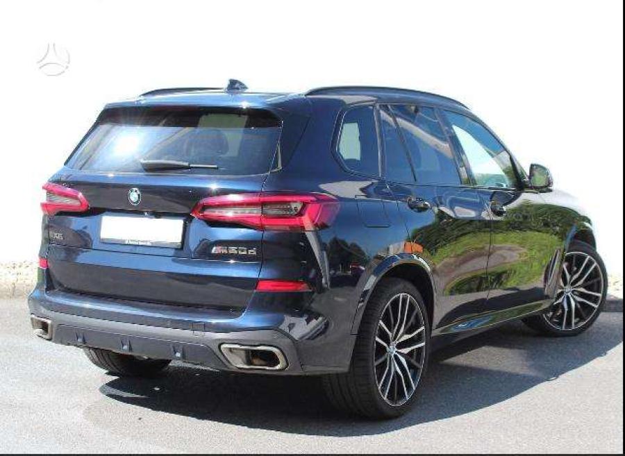 Blue BMW X5 2019 in Vilnius, with an engine capacity of 2.99 L and mileage of 180 thousand km for 37900 €, photo 4 on AUTOMOTO.COM.LV