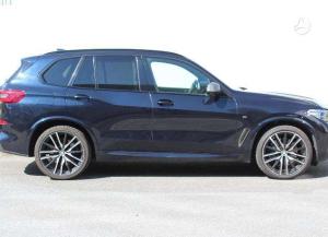 Blue BMW X5 2019 in Vilnius, with an engine capacity of 2.99 L and mileage of 180 thousand km for 37900 €, photo 6 on AUTOMOTO.COM.LV