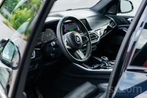 Zils BMW X5 2019 Rīga, ar dzinēja tilpumu 3.00 L un nobraukumu 139 tūkst. km par 49900 €, foto 17 vietnē AUTOMOTO.COM.LV