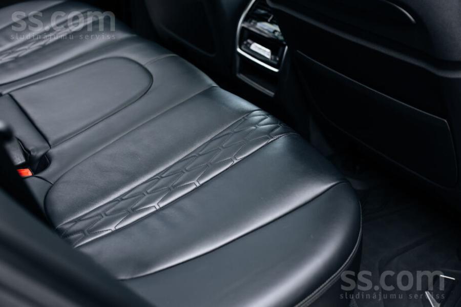 Zils BMW X5 2019 Rīga, ar dzinēja tilpumu 3.00 L un nobraukumu 139 tūkst. km par 49900 €, foto 24 vietnē AUTOMOTO.COM.LV