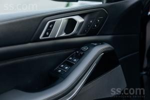 Zils BMW X5 2019 Rīga, ar dzinēja tilpumu 3.00 L un nobraukumu 139 tūkst. km par 49900 €, foto 29 vietnē AUTOMOTO.COM.LV