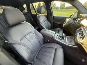 Blue BMW X5 2019 in Taurage, with an engine capacity of 2.99 L and mileage of 170 thousand km for 36999 €, photo 13 on AUTOMOTO.COM.LV