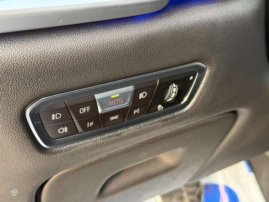 Blue BMW X5 2019 in Taurage, with an engine capacity of 2.99 L and mileage of 170 thousand km for 36999 €, photo 20 on AUTOMOTO.COM.LV