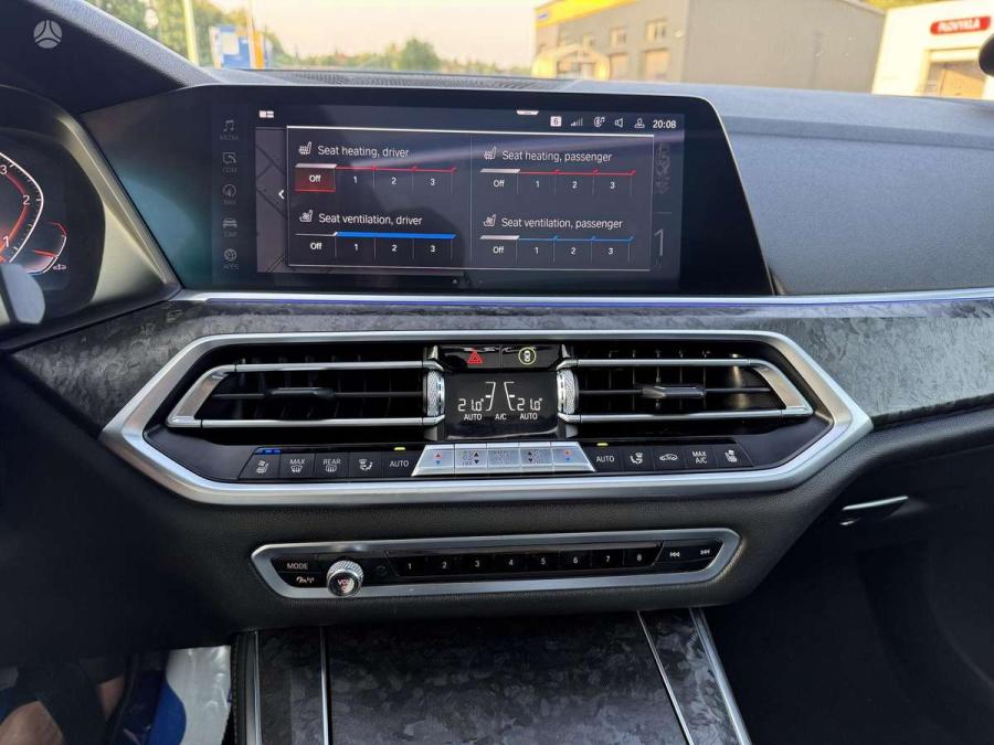 Blue BMW X5 2019 in Taurage, with an engine capacity of 2.99 L and mileage of 170 thousand km for 36999 €, photo 23 on AUTOMOTO.COM.LV