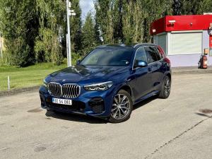Blue BMW X5 2019 in Taurage, with an engine capacity of 2.99 L and mileage of 178 thousand km for 37777 €, photo 1 on AUTOMOTO.COM.LV