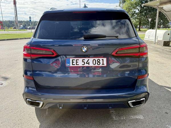 BMW X5 2019 in Taurage on AUTOMOTO.COM.LV Blue BMW X5 2019 in Taurage, with an engine capacity of 2.99 L and mileage of 178 thousand km for 37777 €, photo 8 on AUTOMOTO.COM.LV